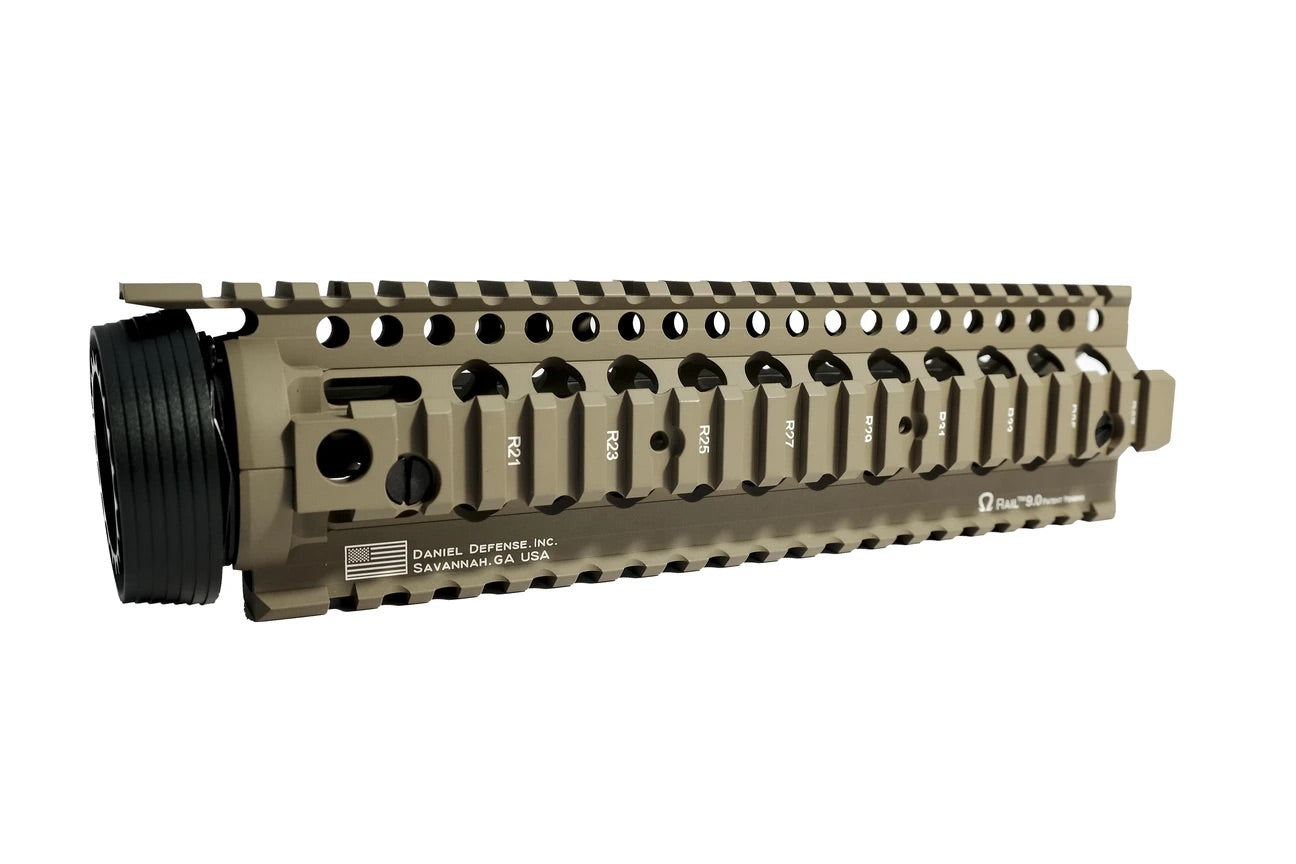 DANIEL DEFENCE 9” OMEGA HANDGUARD TAN – MASTR BLASTR